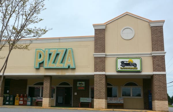 UNTOUCHABLES BURGERS BAKERS & PIZZA MAKERS - Updated April 2026 - 20 ...