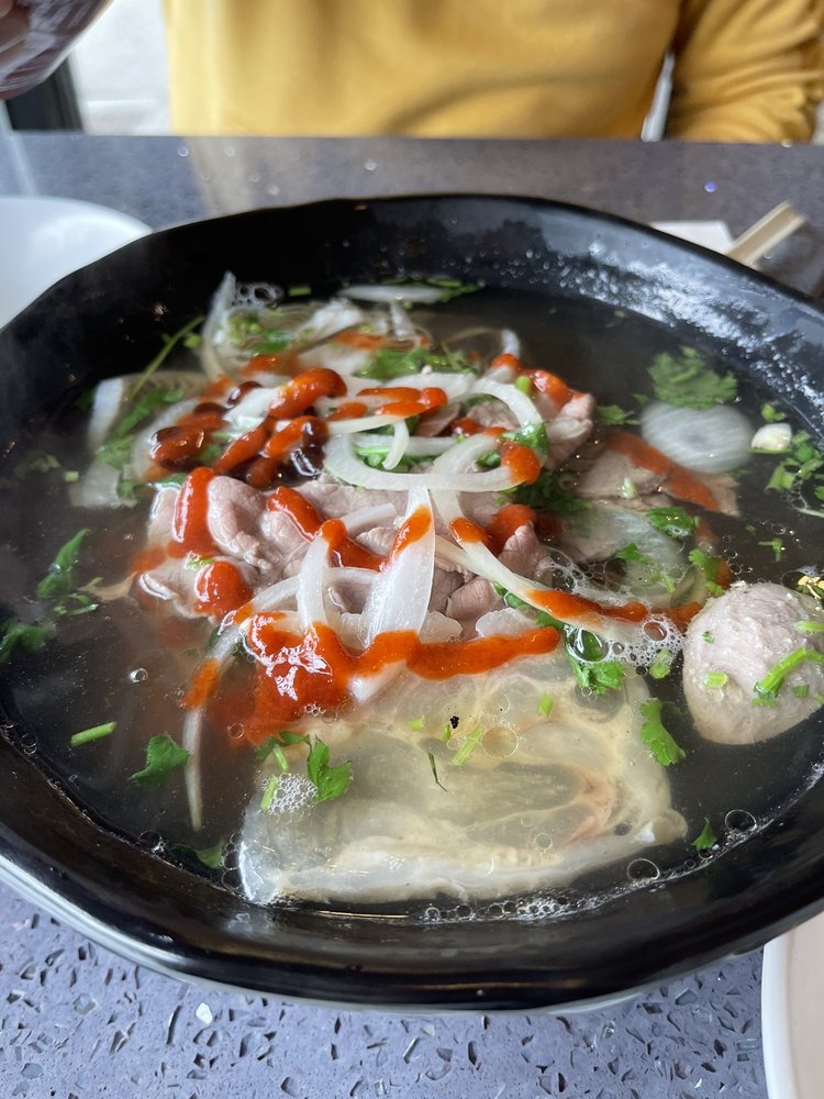 PHO SPOT - Updated October 2025 - 50 Photos & 61 Reviews - 1442 ...