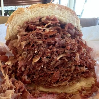 JOHNNIE’S PASTRAMI RESTAURANT - Updated April 2025 - 2165 Photos & 2498 ...