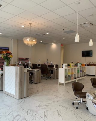 MINI NAIL SALON - Updated December 2025 - 42 Photos & 48 Reviews - 8827 ...