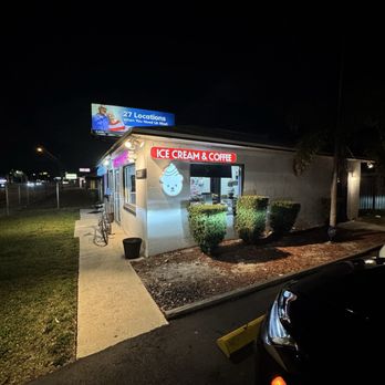 WAFFLEHEAD ICE CREAM AND COFFEE - Updated December 2025 - 66 Photos ...