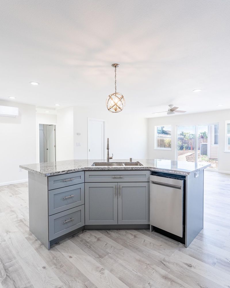 CHA CLOSETS & CABINETS - Updated June 2025 - 108 Photos & 36 Reviews - Sacramento, California ...