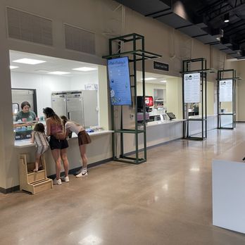 OAKLEY GREENS - Updated April 2025 - 93 Photos & 37 Reviews - 3065 ...