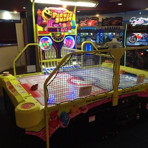 ROWANS TENPIN BOWL - Updated August 2025 - 17 Photos & 33 Reviews - 10 ...