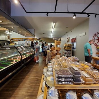 DUTCH COUNTRY MARKET - Updated October 2025 - 76 Photos & 13 Reviews ...