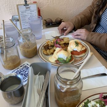 THE MONT - Updated December 2024 - 120 Photos & 111 Reviews - 2411 SE ...