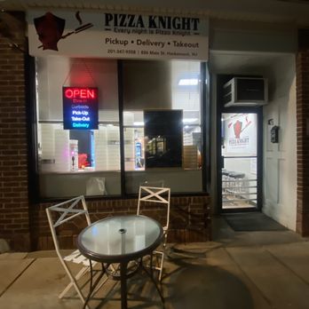 PIZZA KNIGHT - Updated May 2024 - 95 Photos & 48 Reviews - 826 Main St ...