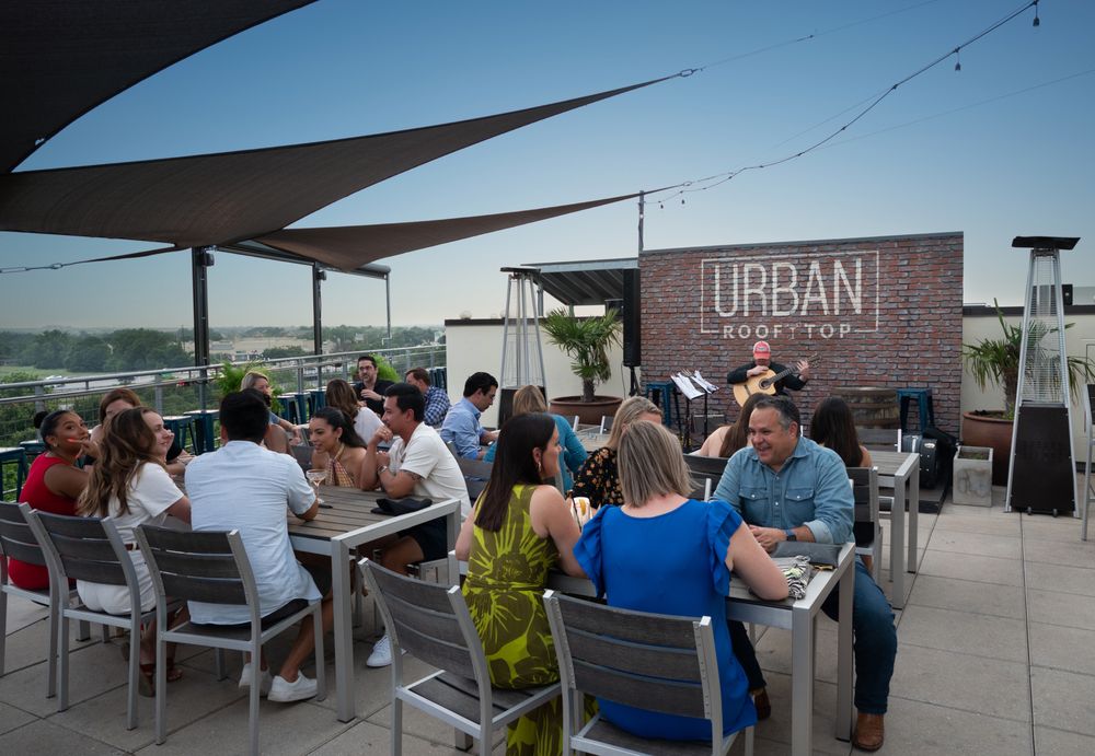 URBAN ROOFTOP - Updated December 2025 - 223 Photos & 162 Reviews - 411 ...