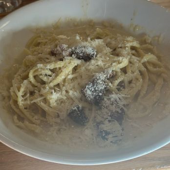 LEOGRETA - Updated August 2025 - 559 Photos & 301 Reviews - 301 W Main ...