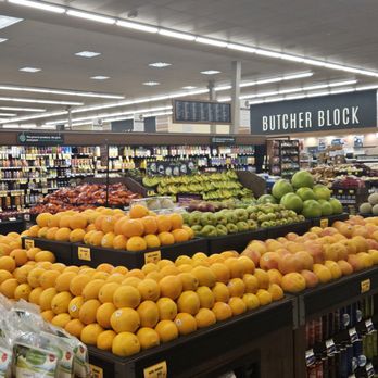 SAFEWAY - Updated October 2025 - 16 Photos & 35 Reviews - 1121 N Circle ...