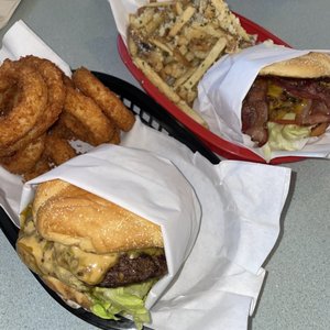 K & M DRIVE-IN - 135 Photos & 457 Reviews - Camas, Washington - Fast ...