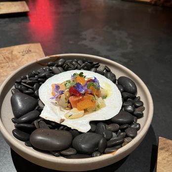 ROBIN - Updated July 2025 - 5078 Photos & 624 Reviews - 620 Gough St ...