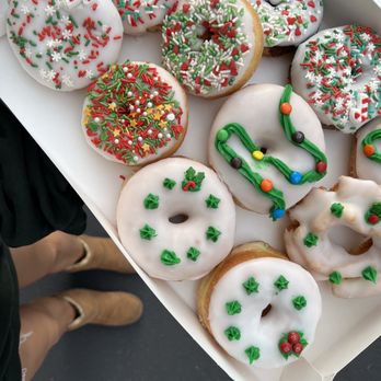 THE DONUT CHAIN - Updated October 2024 - 105 Photos & 49 Reviews - 901 ...