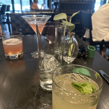 BAR REVERIE - Updated September 2025 - 52 Photos & 53 Reviews - 4017 ...