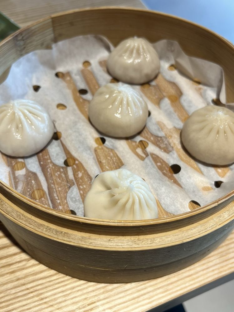 HAPPY BUNS - Updated December 2025 - 98 Photos & 44 Reviews - 3341 E ...