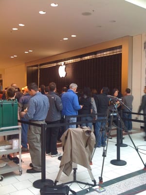 APPLE STORE - EDMONTON - Updated December 2025 - 66 Reviews - 5015 111 ...