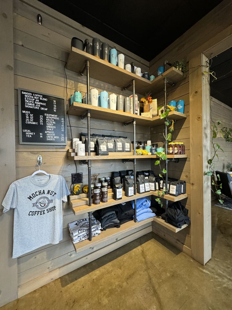 THE MOCHA NUT COFFEE SHOP - Updated August 2024 - 167 Photos & 122 ...