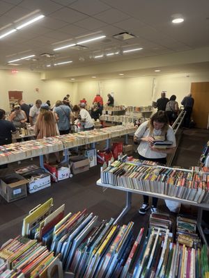 FOUNTAINDALE PUBLIC LIBRARY - Updated December 2025 - 37 Photos & 34 ...