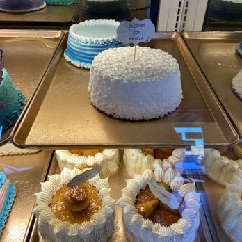 AZUCAR CUBAN BAKERY & CAFE - Updated January 2025 - 119 Photos & 73 ...