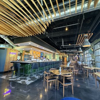 TORA SUSHI & BAR - Updated August 2024 - 348 Photos & 81 Reviews - 1213 ...