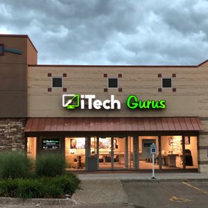 MOBILE SPOT - 17 Photos & 10 Reviews - 8421 University Blvd, Clive, IA ...