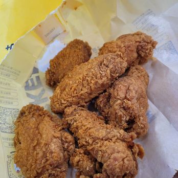 HEY CHICKEN - Updated March 2025 - 370 Photos & 90 Reviews - 400 E ...