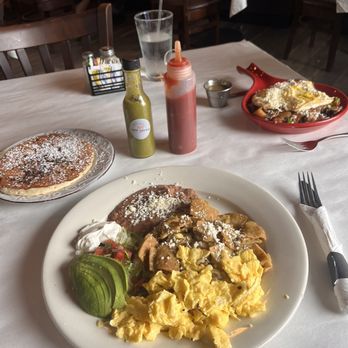 CAFÉ LOCALE - 77 Photos & 85 Reviews - 187 Pleasant St, Attleboro ...