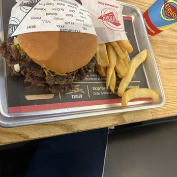 FATBURGER & BUFFALO’S EXPRESS - Updated September 2025 - 120 Photos ...