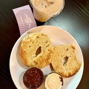 CENTRAL PERK CAFE - Updated October 2025 - 87 Reviews & 320 Photos ...