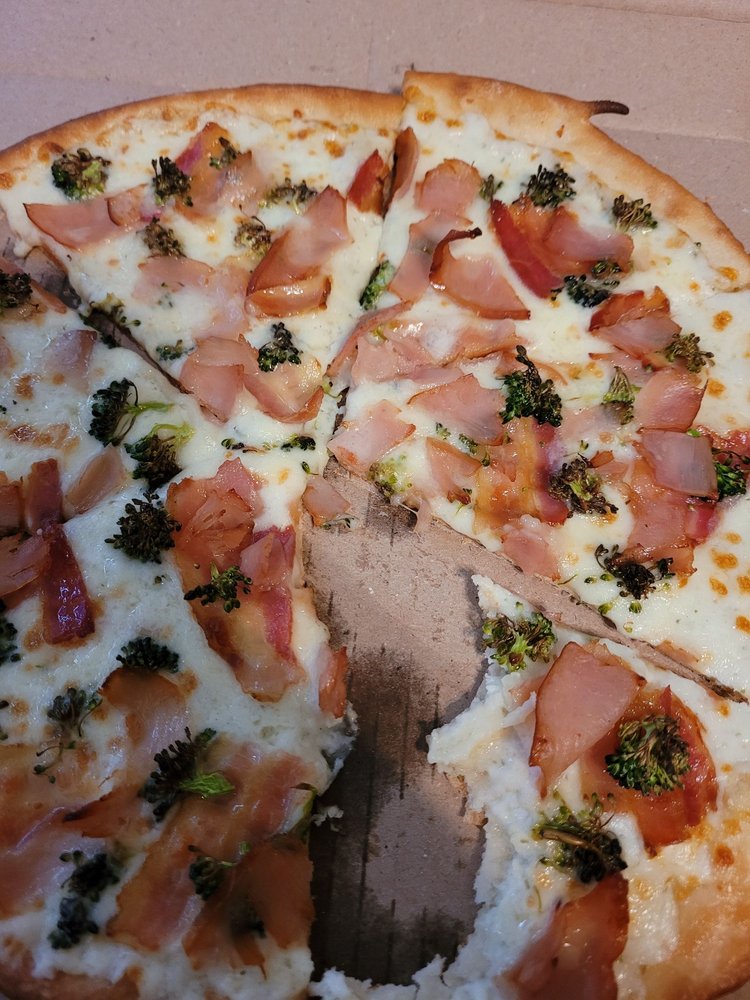 PIZZA SHUTTLE - Updated March 2025 - 10 Photos & 45 Reviews - 3205 W ...