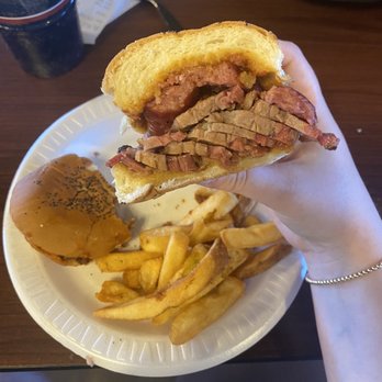 BILL MILLER BBQ - Updated July 2025 - 41 Photos & 74 Reviews - 2703 ...