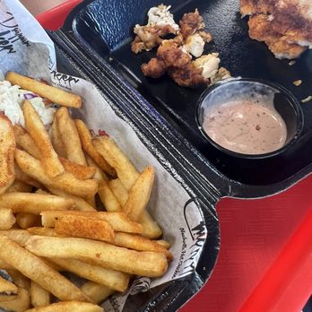 DRIPPIN CHICKEN - 60 Photos & 57 Reviews - 3099 N Tracy Blvd, Tracy ...