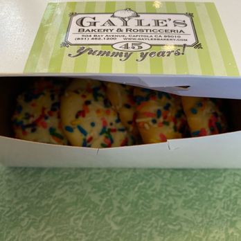 GAYLE’S BAKERY & ROSTICCERIA - Updated June 2024 - 2267 Photos & 1982 ...