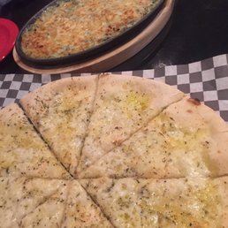BROKEN TREE PIZZA - 104 Photos & 114 Reviews - 124 W Wisconsin Ave ...