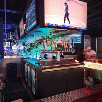 RINGSIDE BAR & GRILL SPORTS BAR - Updated November 2024 - 29 Photos ...