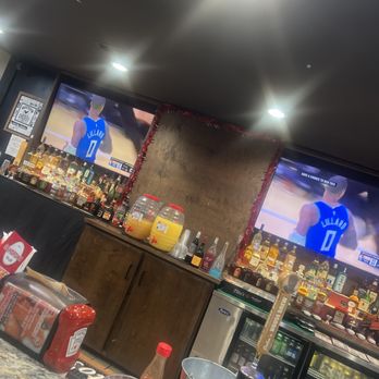 SANDTOWN PUB - Updated November 2025 - 65 Photos & 157 Reviews - 5819 ...