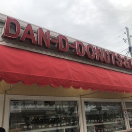 DAN-D-DONUTS & DELI - Updated June 2025 - 97 Photos & 199 Reviews ...