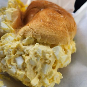 MARATHON DELI - Updated December 2025 - 24 Photos & 69 Reviews - 12C W ...