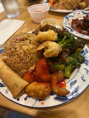 ROYAL DRAGON - Updated October 2025 - 76 Photos & 61 Reviews - 5647 S ...