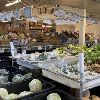 LEE’S MERCED COMMUNITY FOOD MARKET - Updated April 2025 - 178 Photos ...