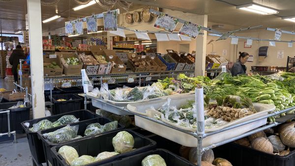 LEE’S MERCED COMMUNITY FOOD MARKET - Updated July 2025 - 178 Photos ...