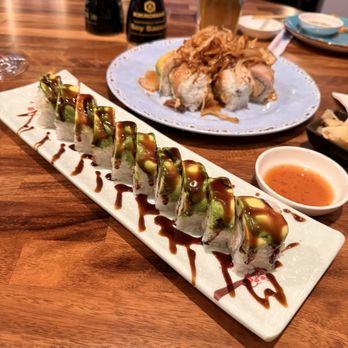 GO FISH SUSHI BAR - Updated December 2025 - 98 Photos & 90 Reviews ...