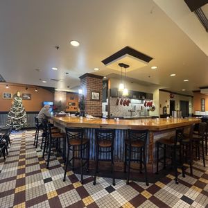 NOLINS - Updated April 2025 - 1231 Vann Dr, Jackson, Tennessee - Bars ...