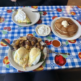 THE OMELETTRY - Updated October 2025 - 409 Photos & 524 Reviews - 4631 ...