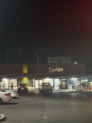 COOKIES FRESNO DISPENSARY - Updated May 2025 - 10 Photos & 23 Reviews ...