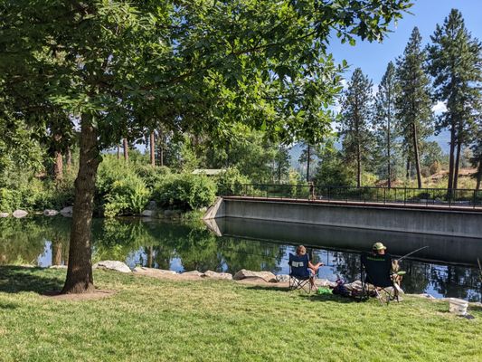 FALLS PARK - Updated April 2026 - 82 Photos & 17 Reviews - 305 W 4th ...