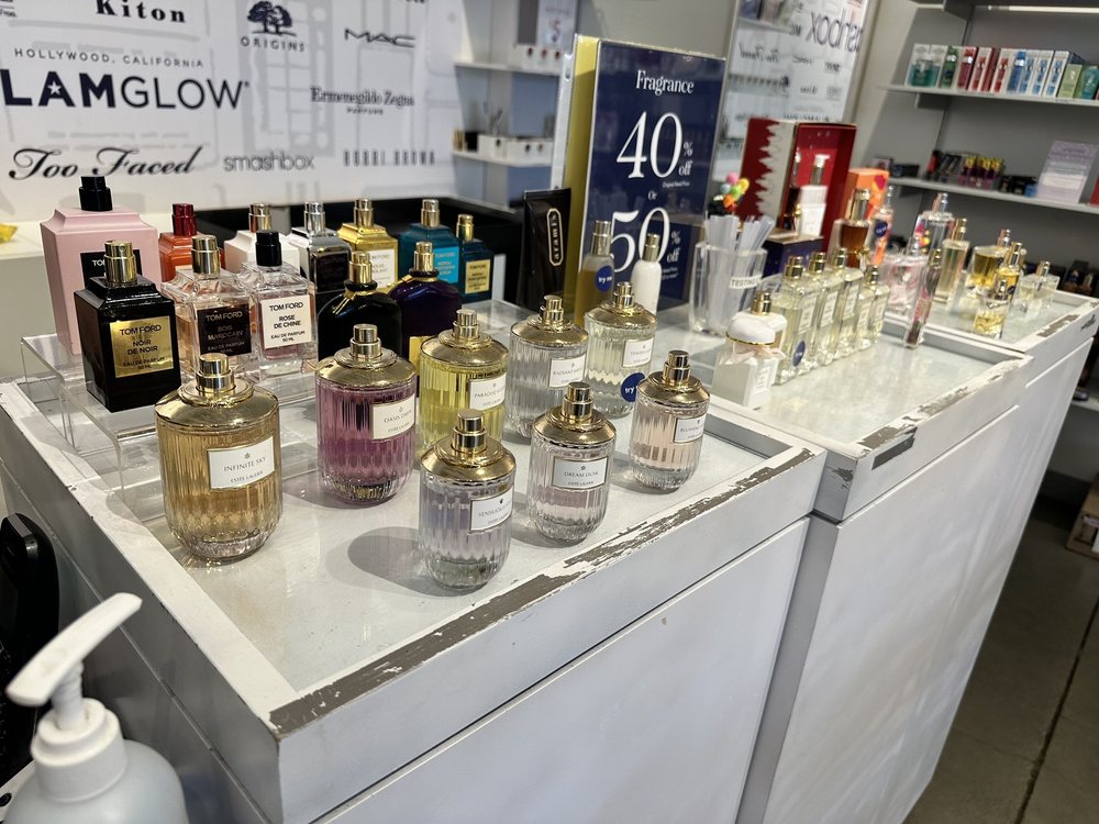THE COSMETICS COMPANY STORE - Updated February 2025 - 16 Photos & 50 ...