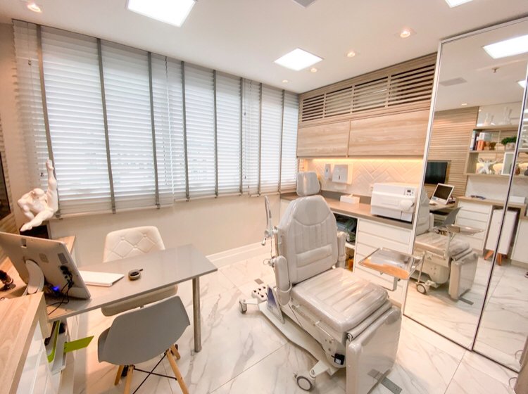 Dermatologista Dr Tiago Silveira Rua Desembargador Izidro 18 Sala