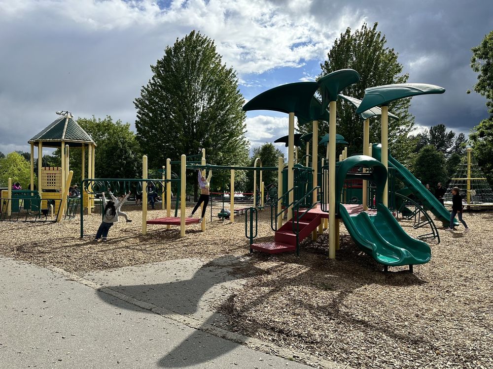 TOWN CENTRE PARK - Updated December 2025 - 25 Photos - 1299 Pinetree ...