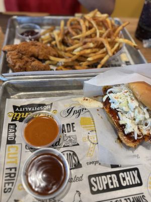 SUPER CHIX - Updated January 2026 - 11 Photos & 13 Real Reviews - 2121 ...